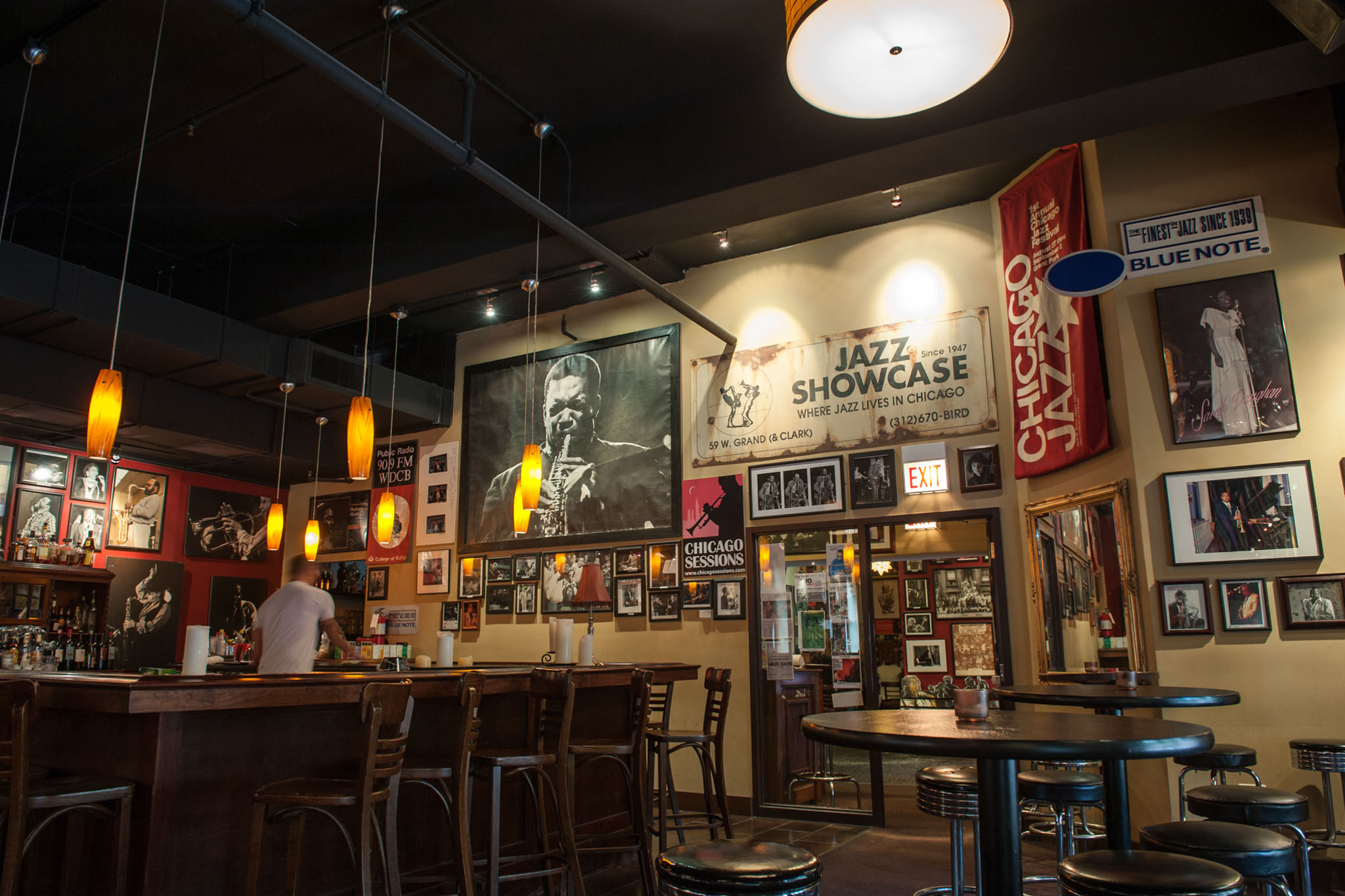 13 Best Jazz Clubs In Chicago For A Swinging Night Out 13 Best Jazz Clubs In Chicago For A Swinging Night Out
