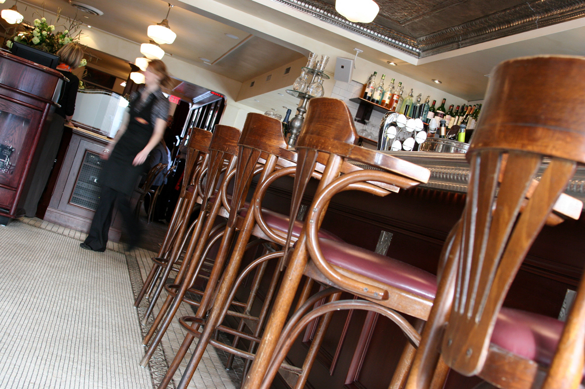 Le Select | Restaurants in Rennes-Sèvres, Paris