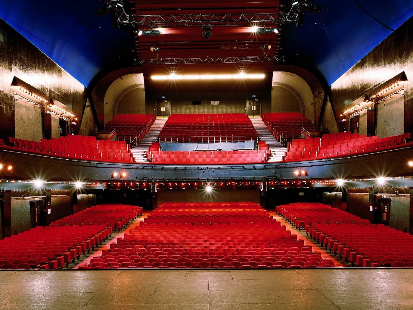 10 Best Live Music Venues in Paris, Picked By Locals