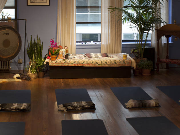 Relaxing yoga classes in NYC