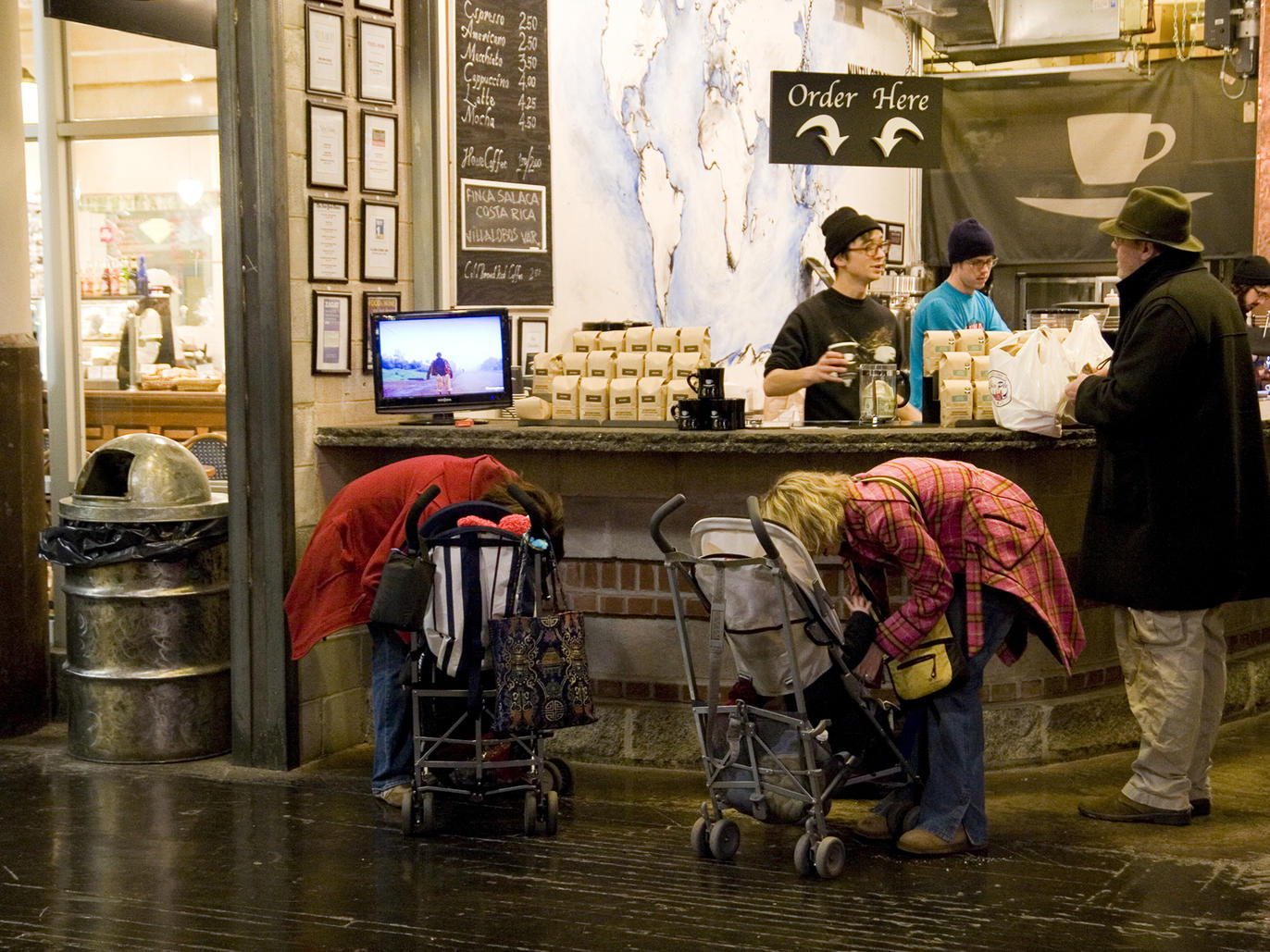 18 Best Food Halls in NYC You Should Visit Now