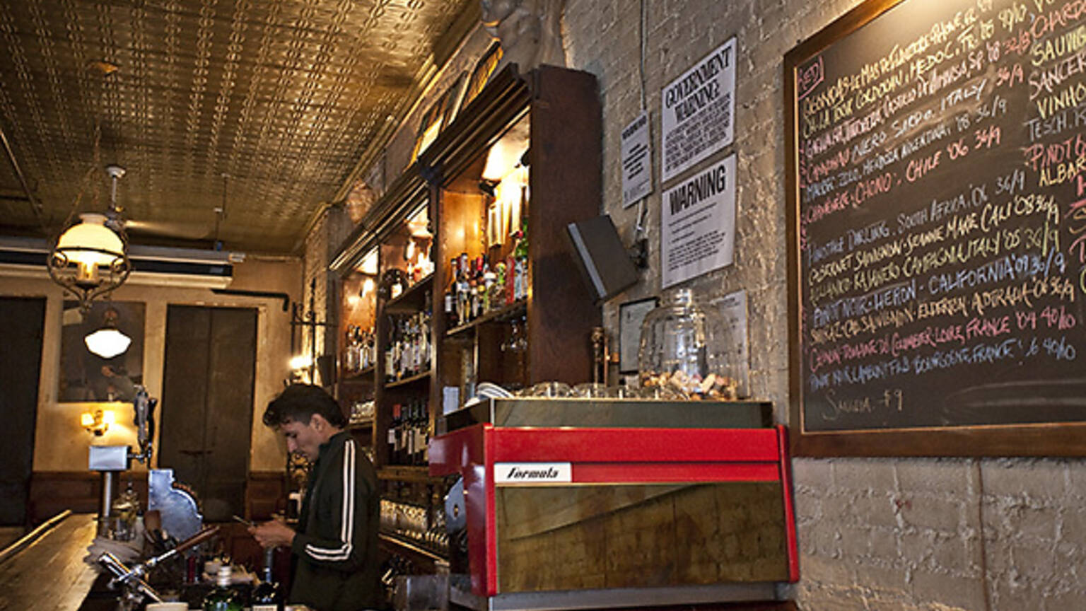 Von Bar | Bars in Noho, New York