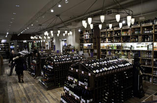 Union Square Wine & Spirits | Bars in East Village, New York