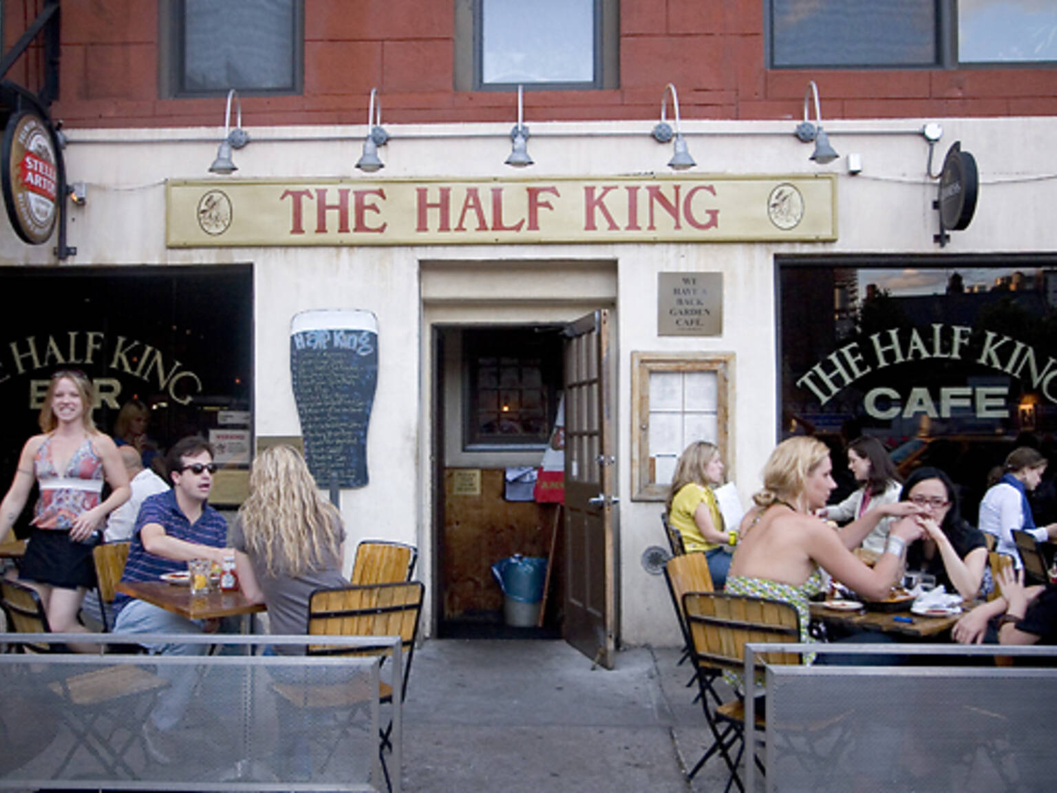 Chelsea bars near the High Line: Where to go for summer drinks