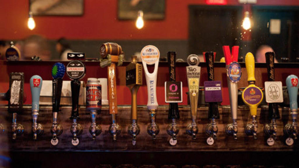 12 Best Craft Beer Bars in NYC You Need to Try Tonight