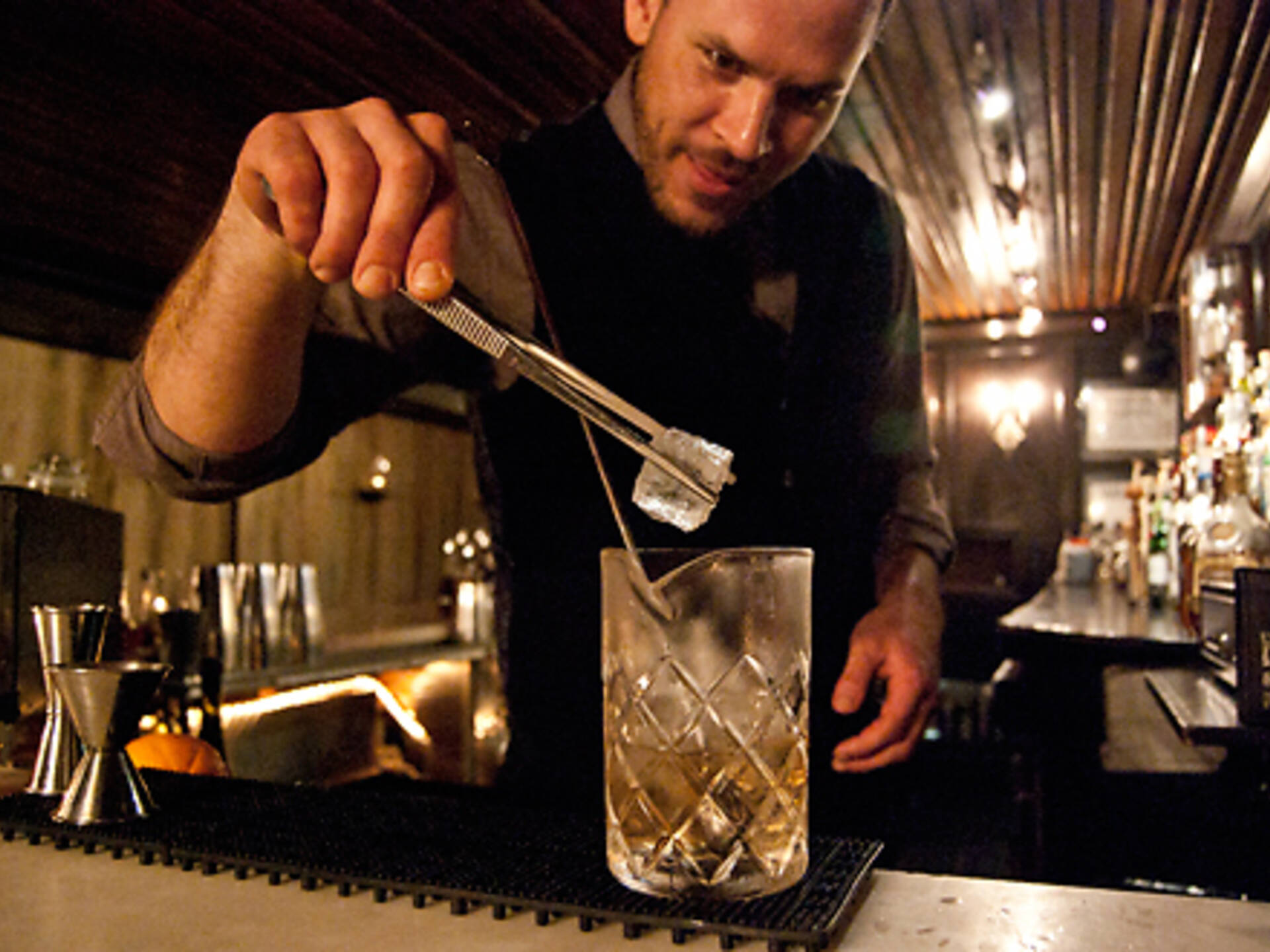 18 Best East Village Bars To Hit Up This Weekend