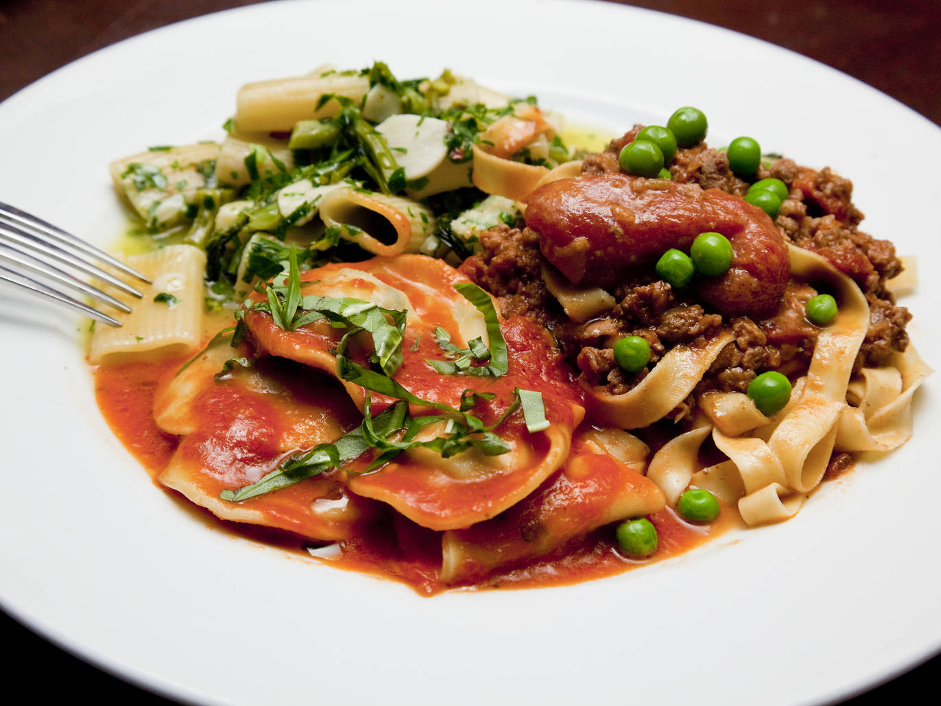 11 Best Restaurant Row NYC Eateries to Visit Before Broadway