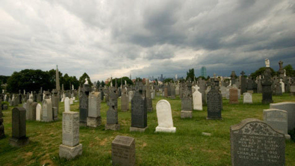 Bike routes in NYC: The Queens cemetery belt
