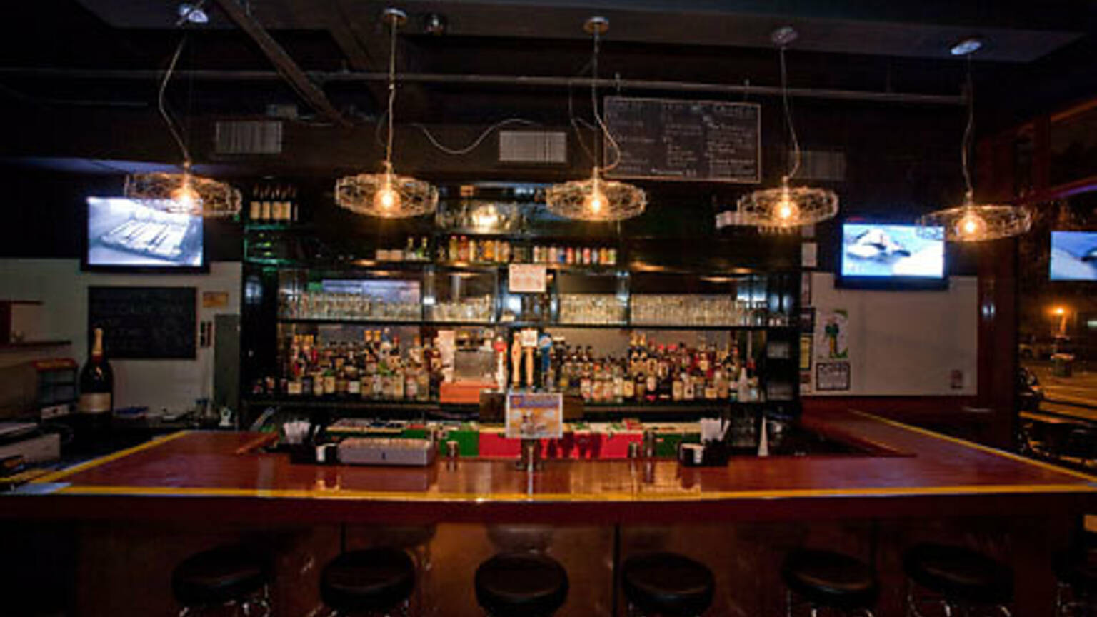 Best bars with games