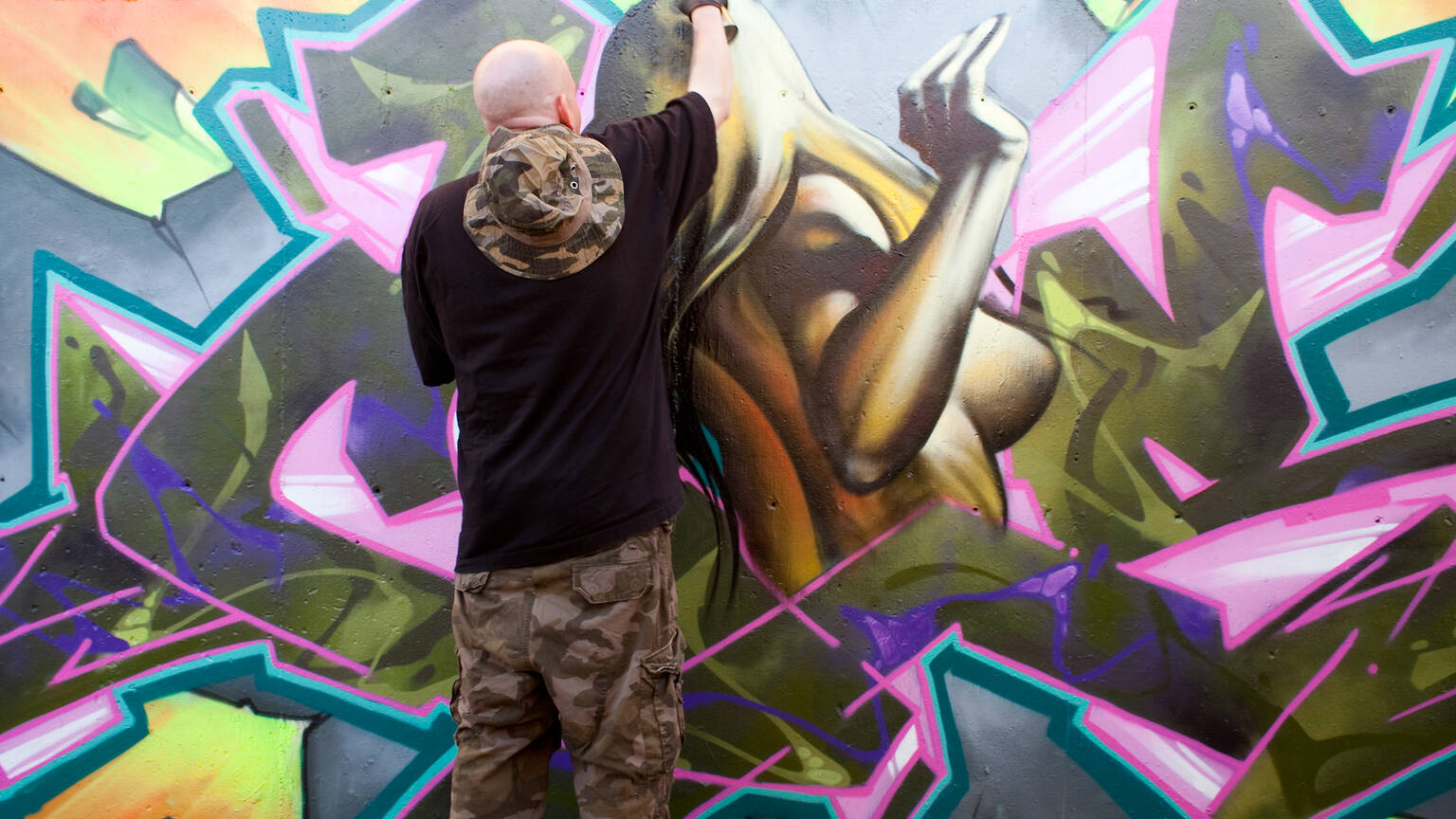 Graffiti: View photos of Goldie and Tats Cru in NYC