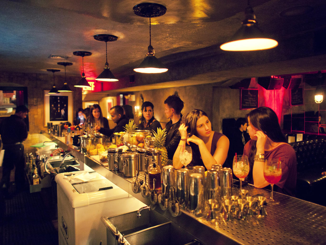 Best bars in Chinatown, NYC from dive bars to karaoke bars