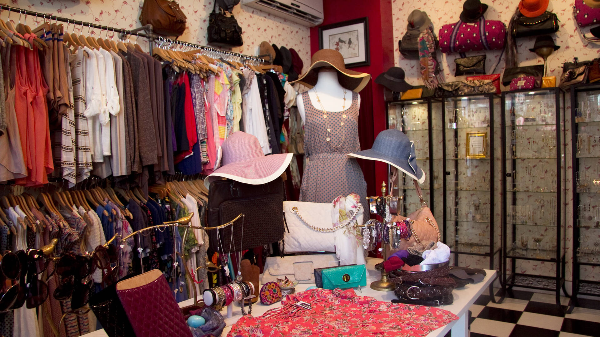 Women’s boutiques: The best stores for fashionable clothing