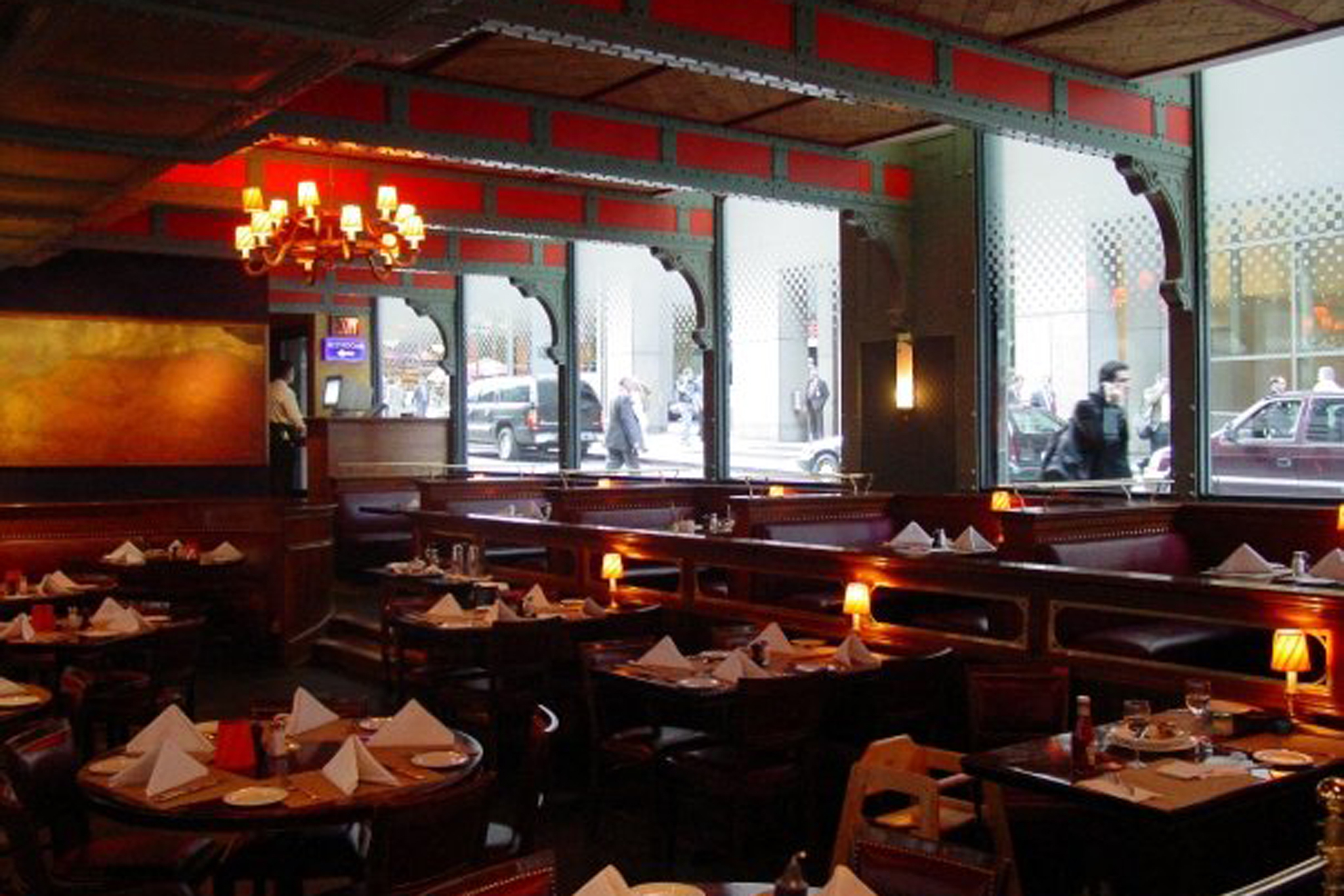Pershing Square | Restaurants in Midtown East, New York