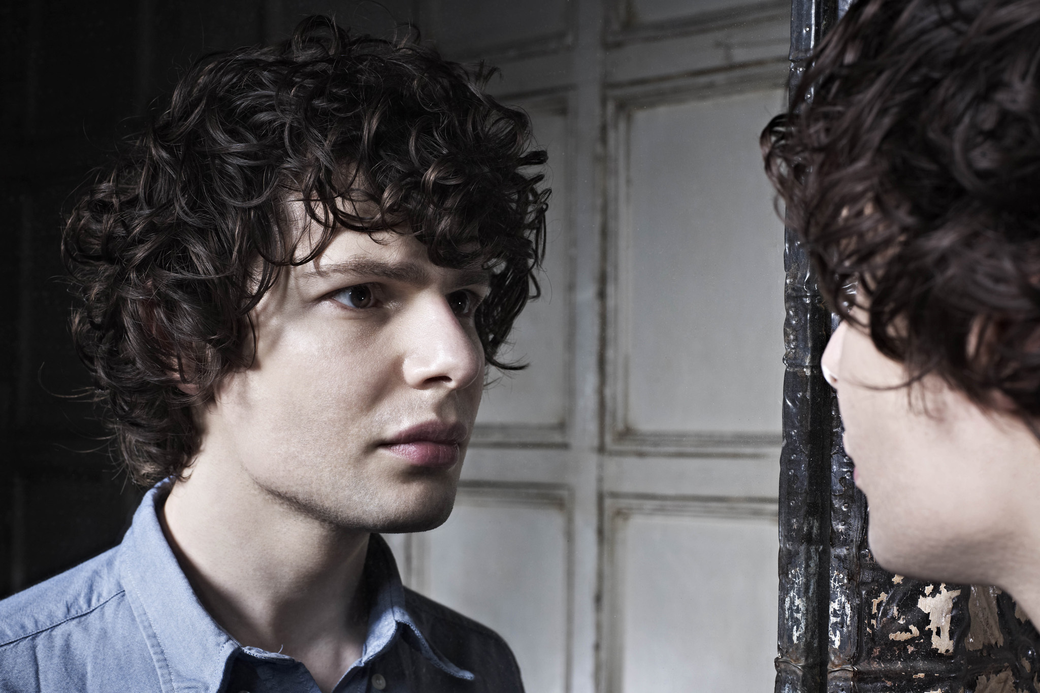 U.K. stand-up star Simon Amstell properly introduces himself to New ...