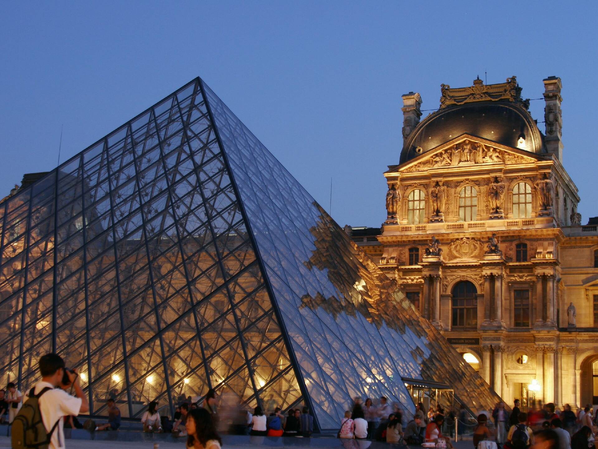 Late-night museum and gallery openings in Paris | Things to do | Time ...