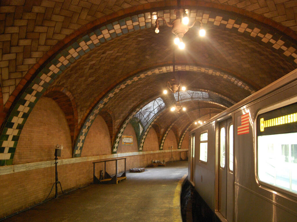 Guided tours that get you exclusive access to NYC landmarks