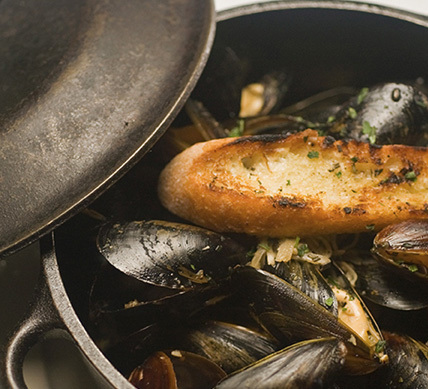 Bistro Ten 18 | Restaurants in Upper West Side, New York