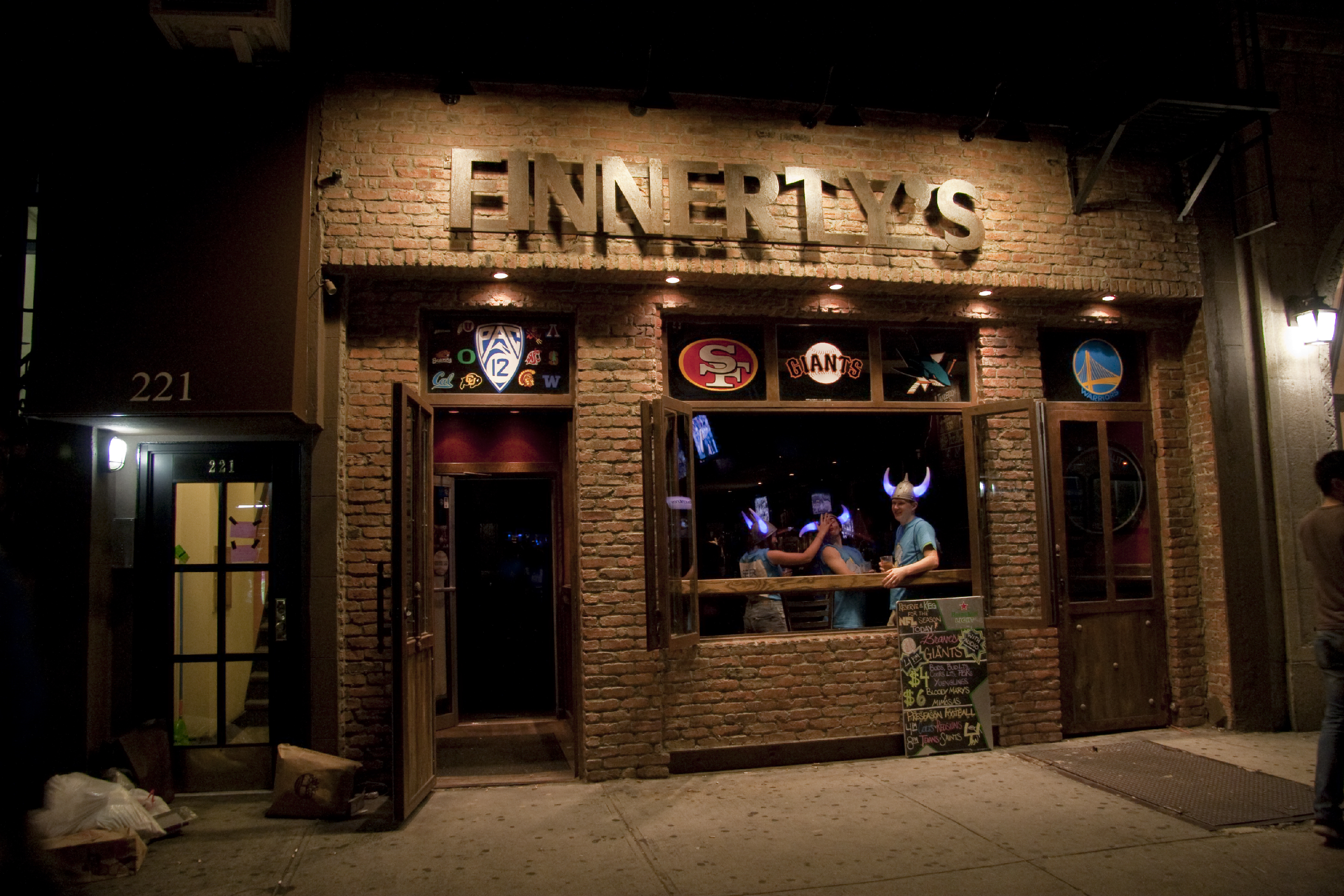 Finnerty’s | Bars in East Village, New York