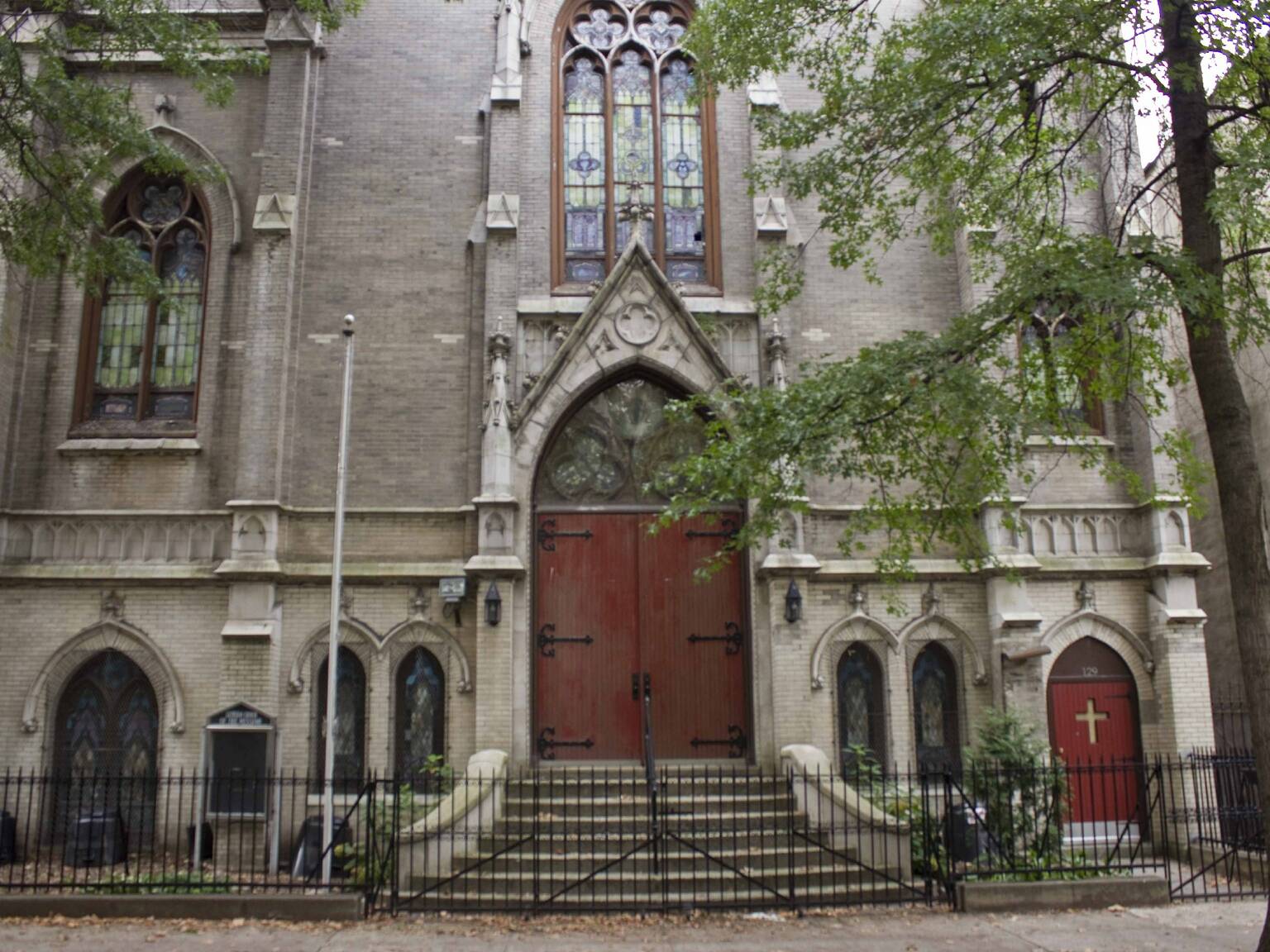 15 Beautiful Famous Churches in NYC To Visit