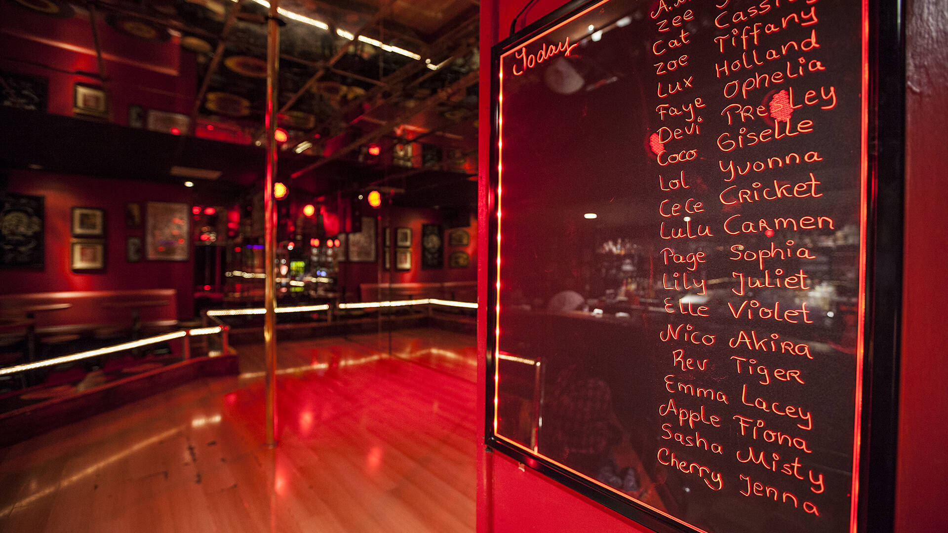 Jumbo's Clown Room | Sex and dating in Thai Town, Los Angeles