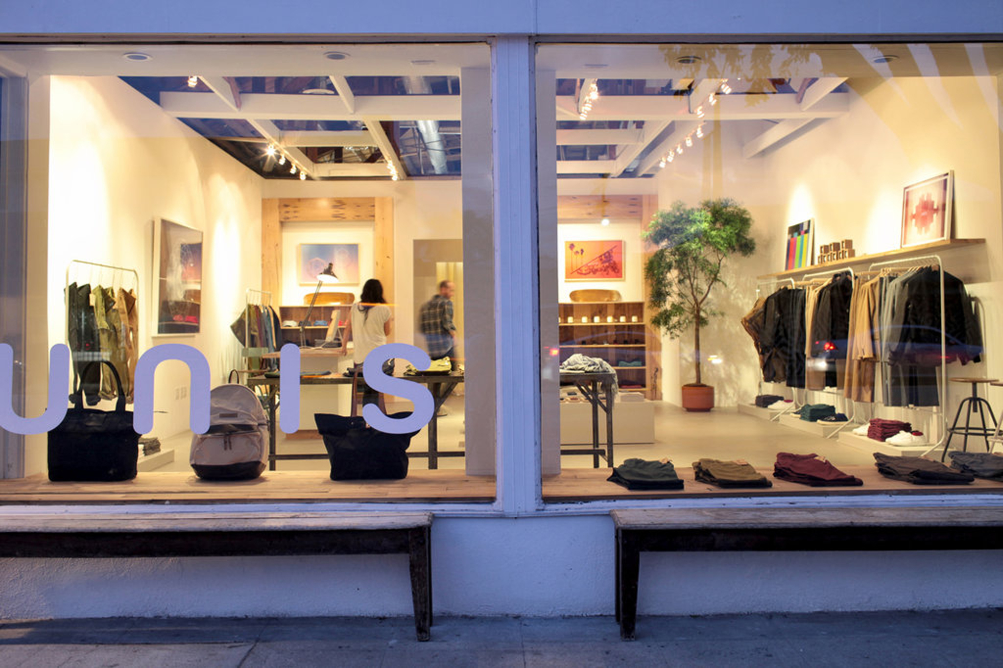 Unis | Shopping in La Brea, Los Angeles