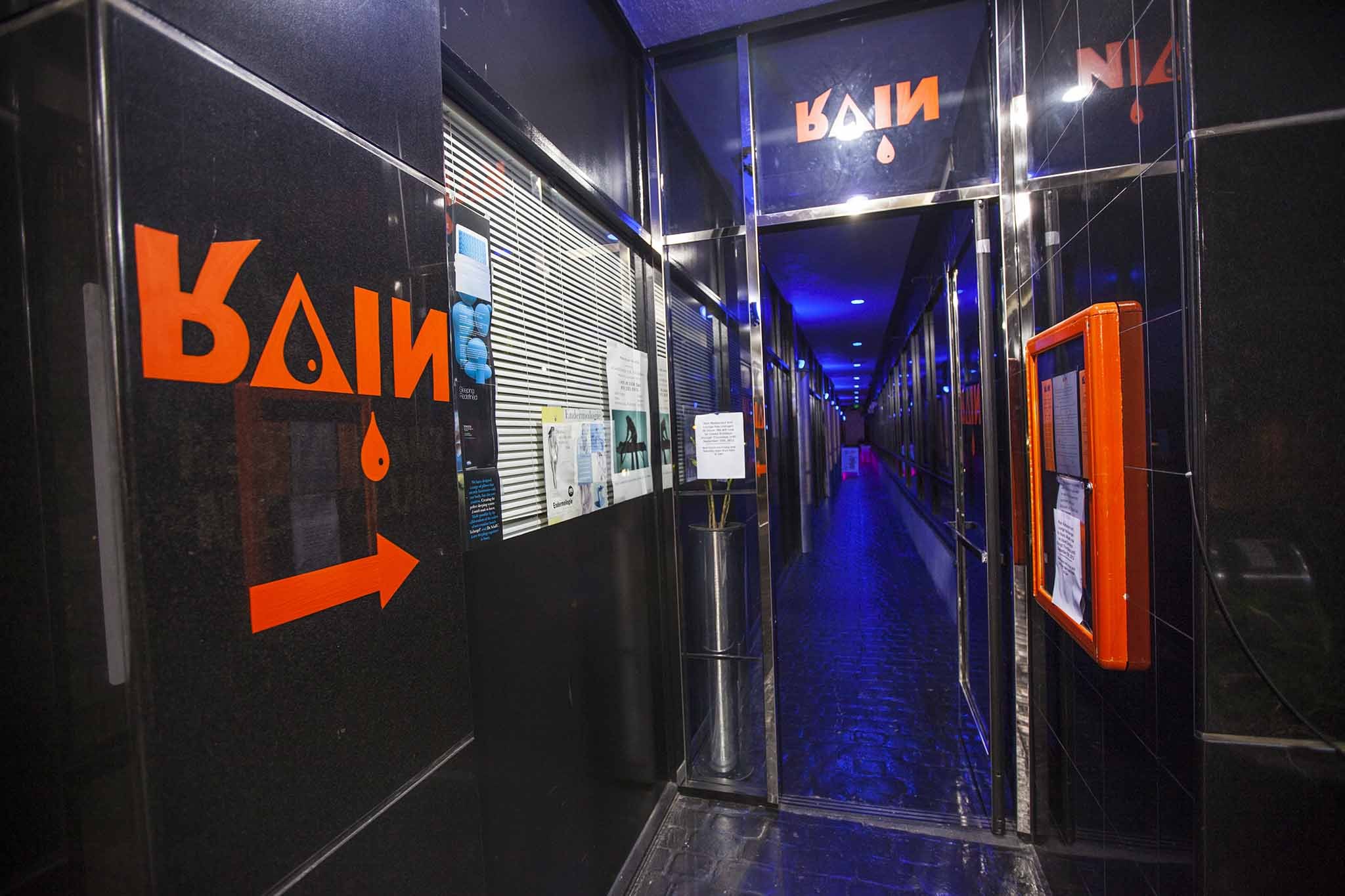 Rain | Clubs in Studio City, Los Angeles