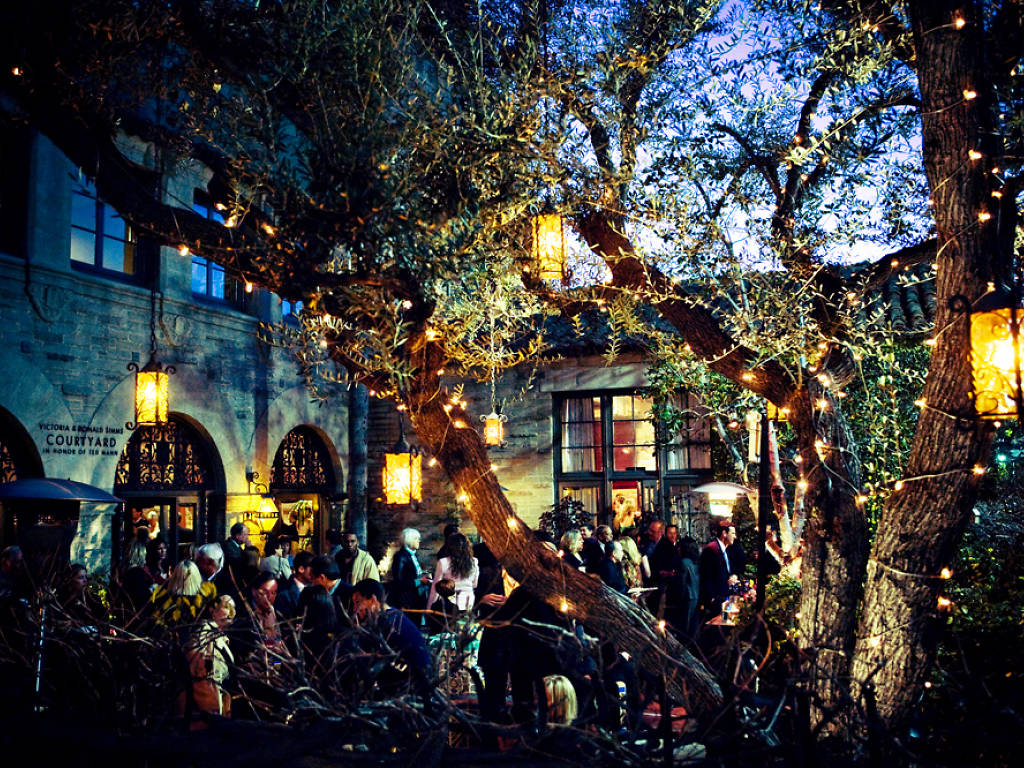 Best outdoor theater options in Los Angeles