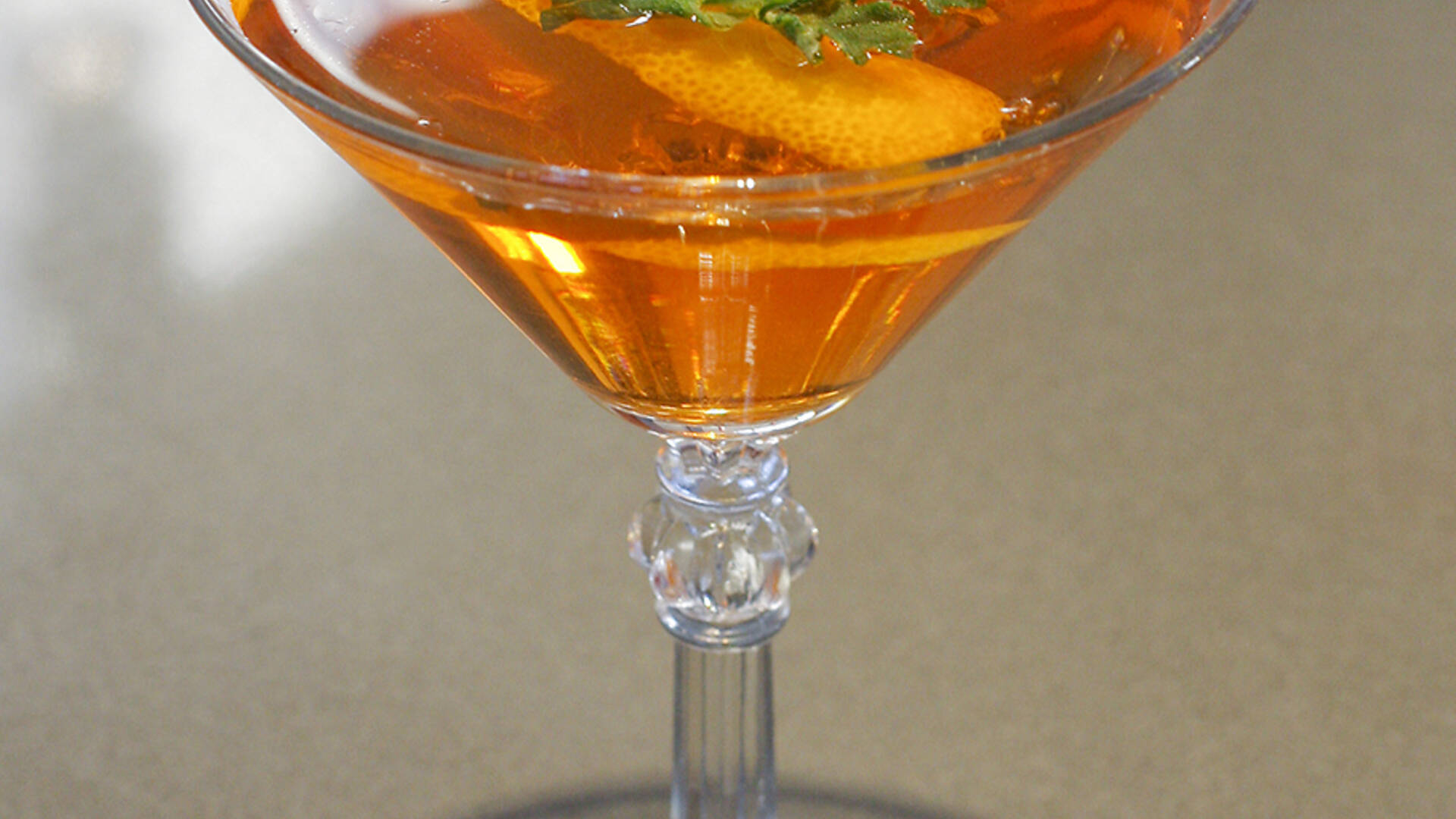 Ray's and Stark Bar | Bars in Miracle Mile, Los Angeles