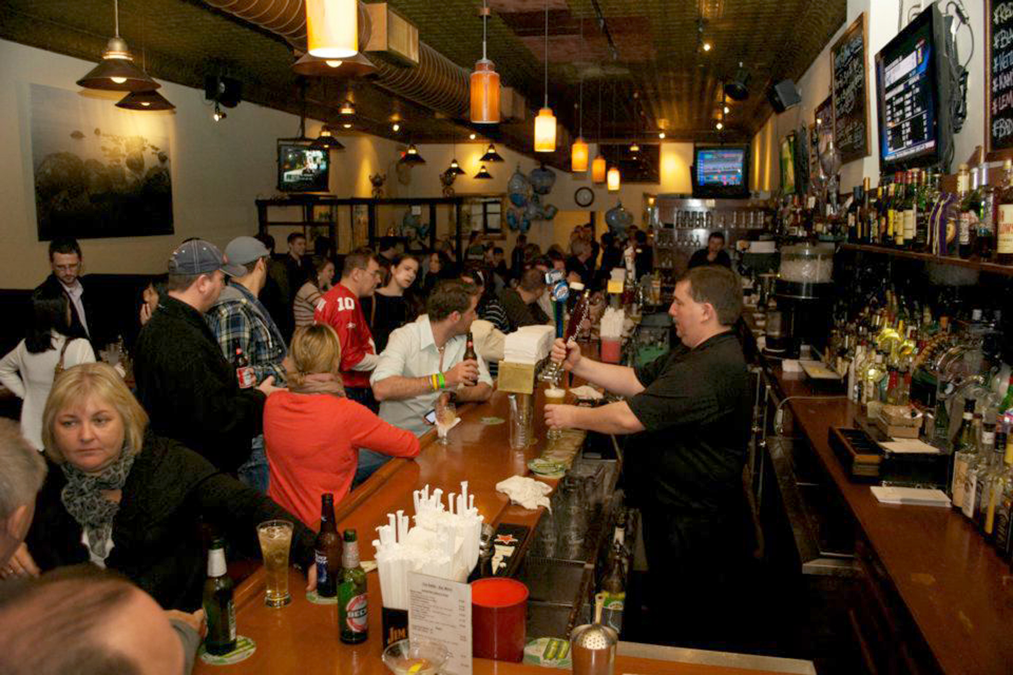 Claret Wine Bar | Bars in Sunnyside, New York