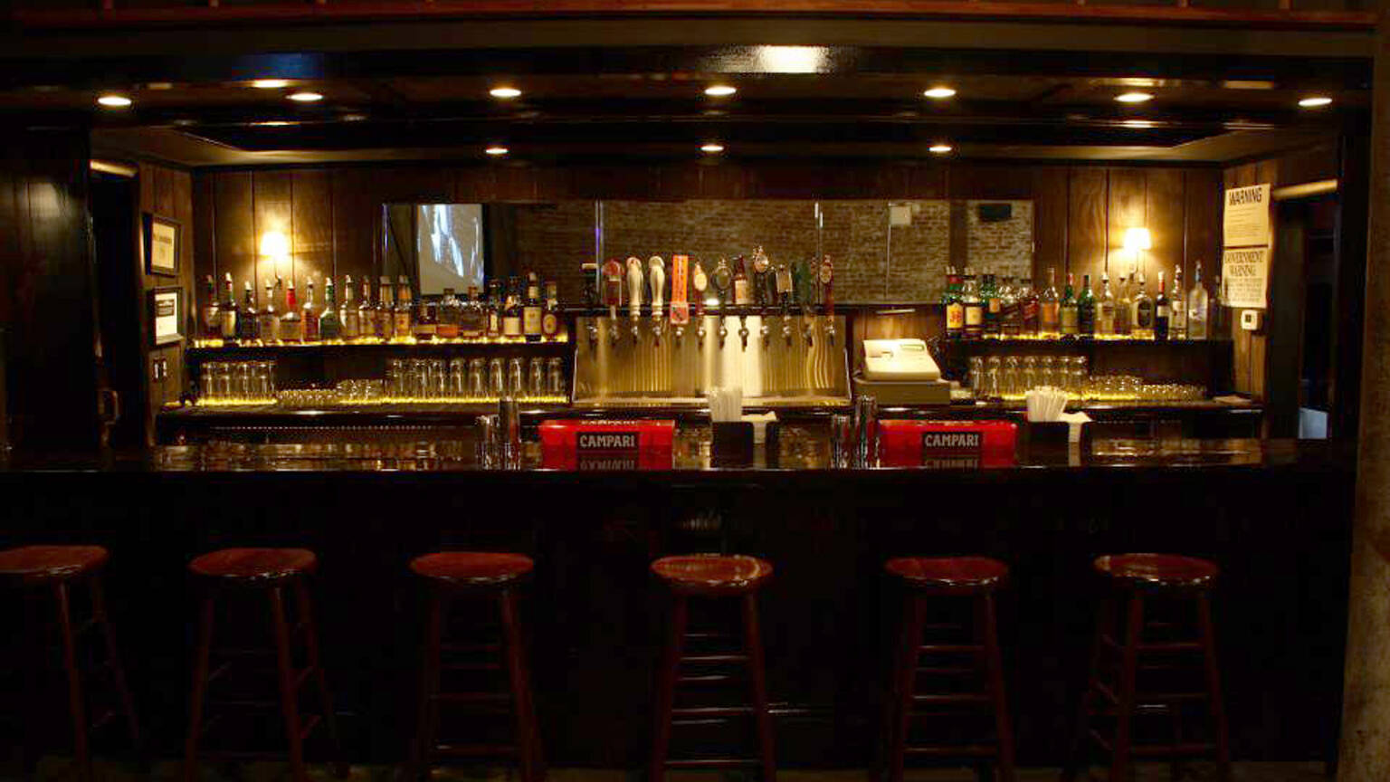 Best late-night bars, dives and cocktail clubs in NYC