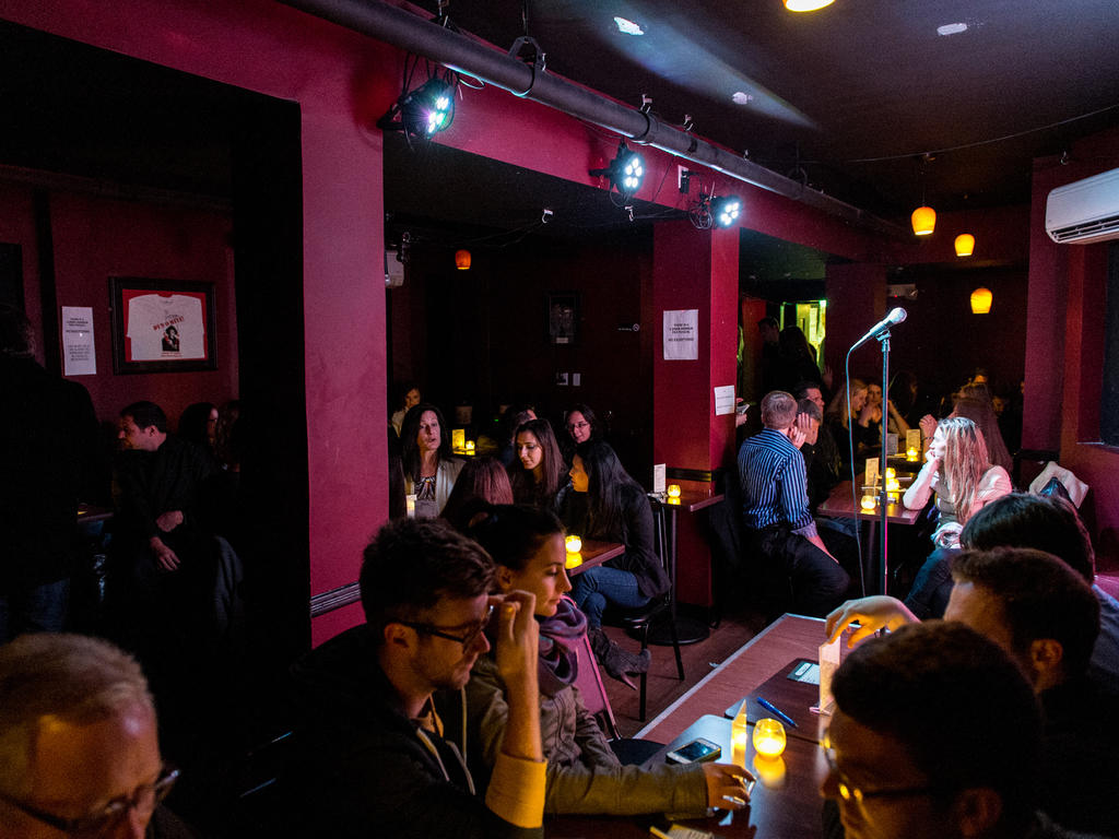 Best Comedy Clubs in NYC to See Stand-up and Improv