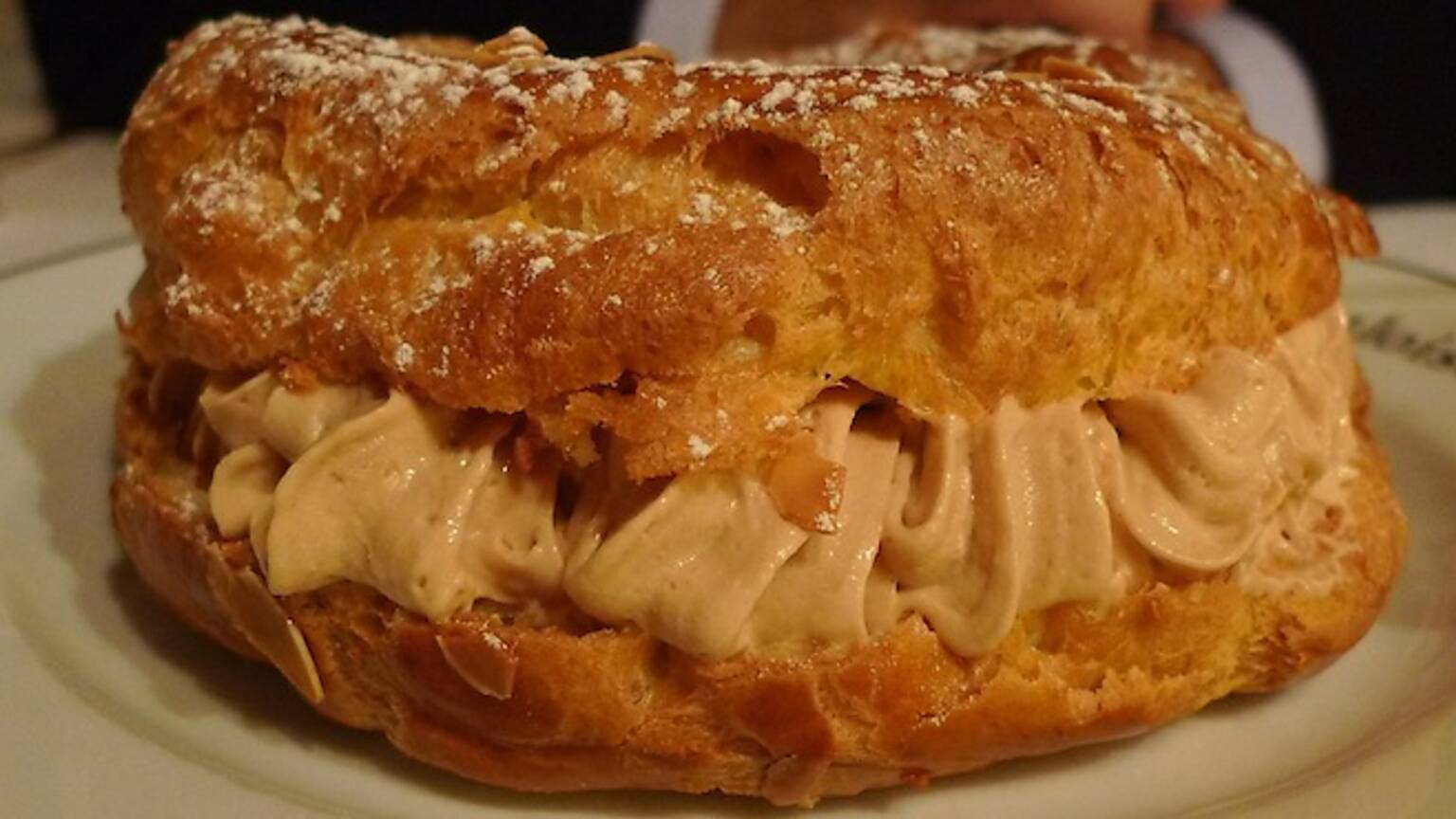 La Gauloise | Restaurants in Grenelle, Paris