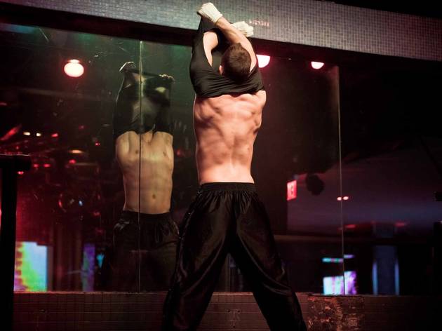 Muscle Mania Gay Male Revue at Splash Bar (slide show) (NSFW)