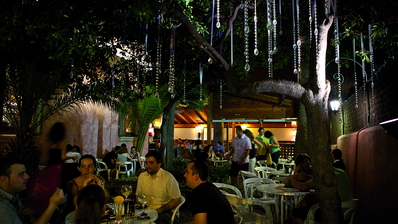 Coctelería Torre Rosa, en Sant Andreu (Barcelona)