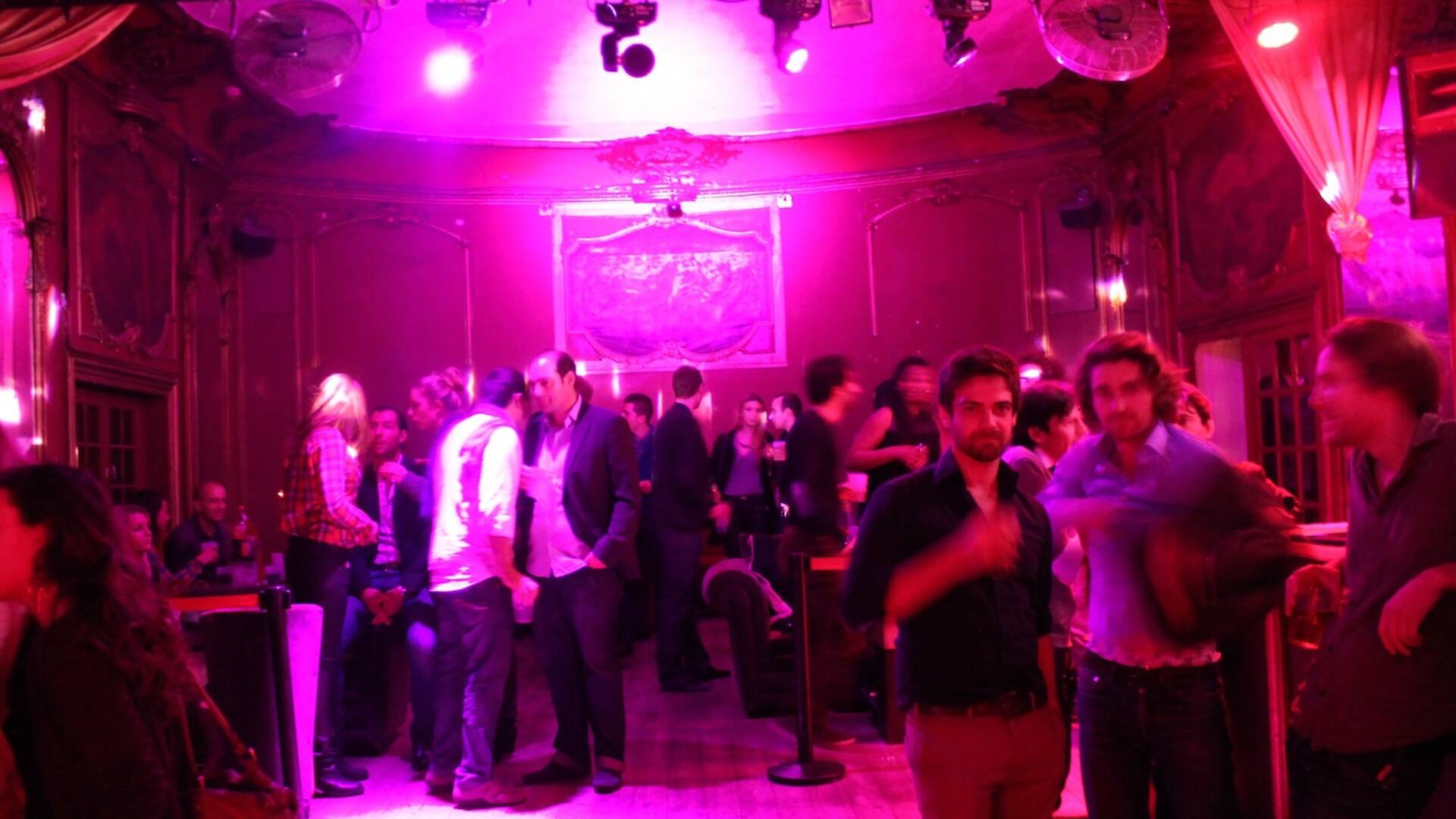 Le Rouge | Clubs in Saint-Georges, Paris