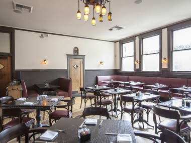 Best Silver Lake, Los Angeles Bars for Drinking