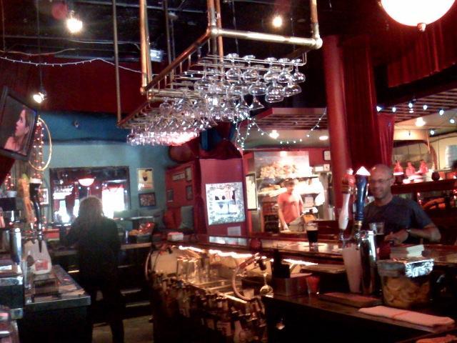 Birds | Bars in Franklin Village, Los Angeles