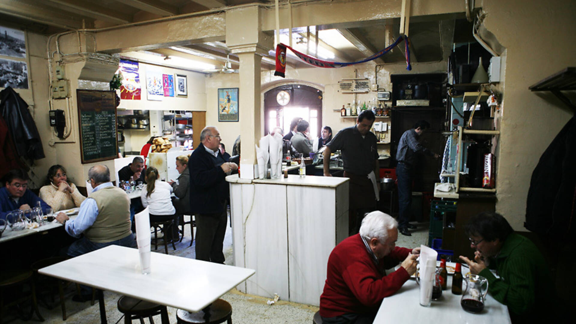La Cova Fumada a la Barceloneta: un clàssic inapel·lable i autèntic de ...
