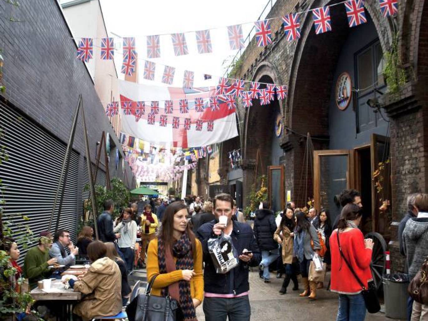 16 Best Sunday Markets in London To Get Out Of Bed For