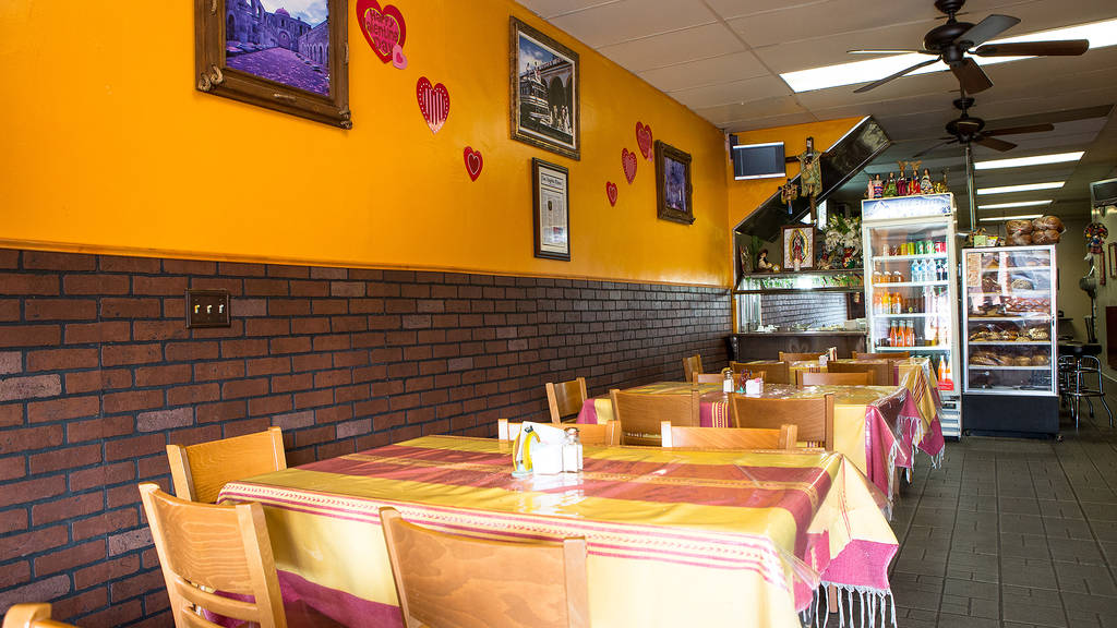 Gish Bac | Restaurants in Mid City, Los Angeles