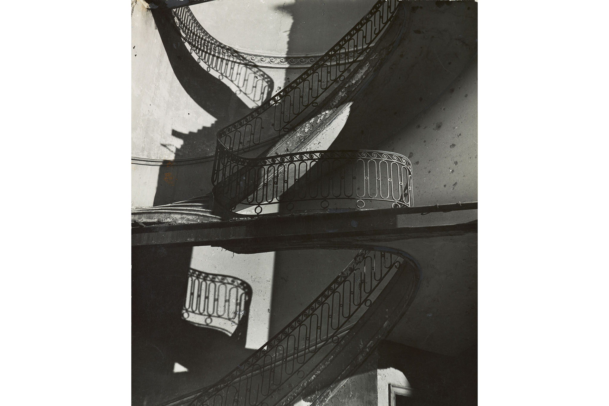 "Bill Brandt: Shadow and Light" | Art in New York