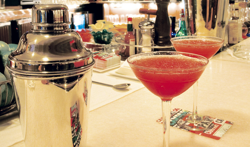 Milano Cocktail Bar | Music in Dreta de l'Eixample, Barcelona