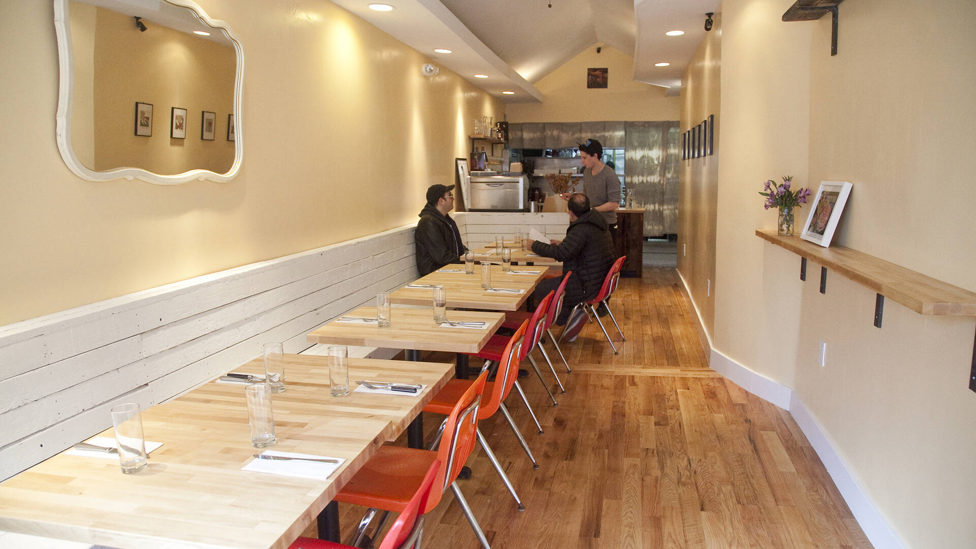 The Feed first look: Fritzl's Lunch Box