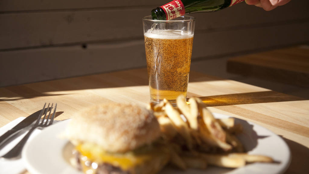 The Feed first look: Fritzl's Lunch Box