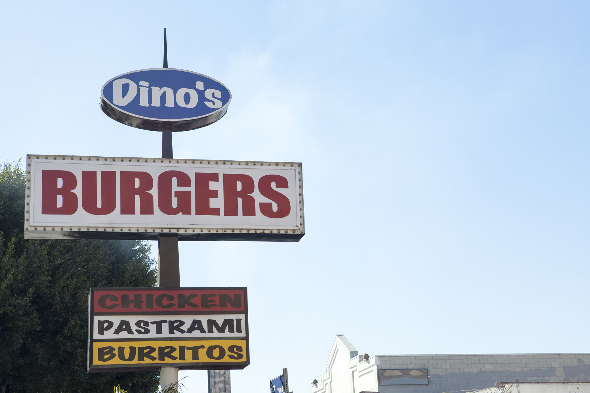 Dino's Famous Chicken | Restaurants in Central LA, Los Angeles