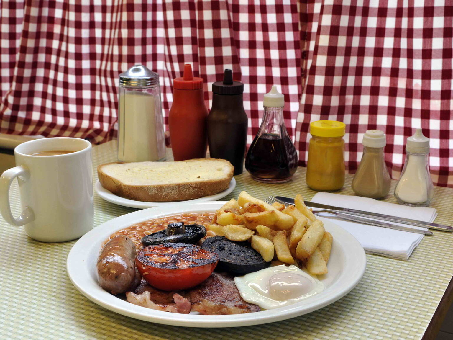 22 Best Breakfasts in London To Start Your Day Right