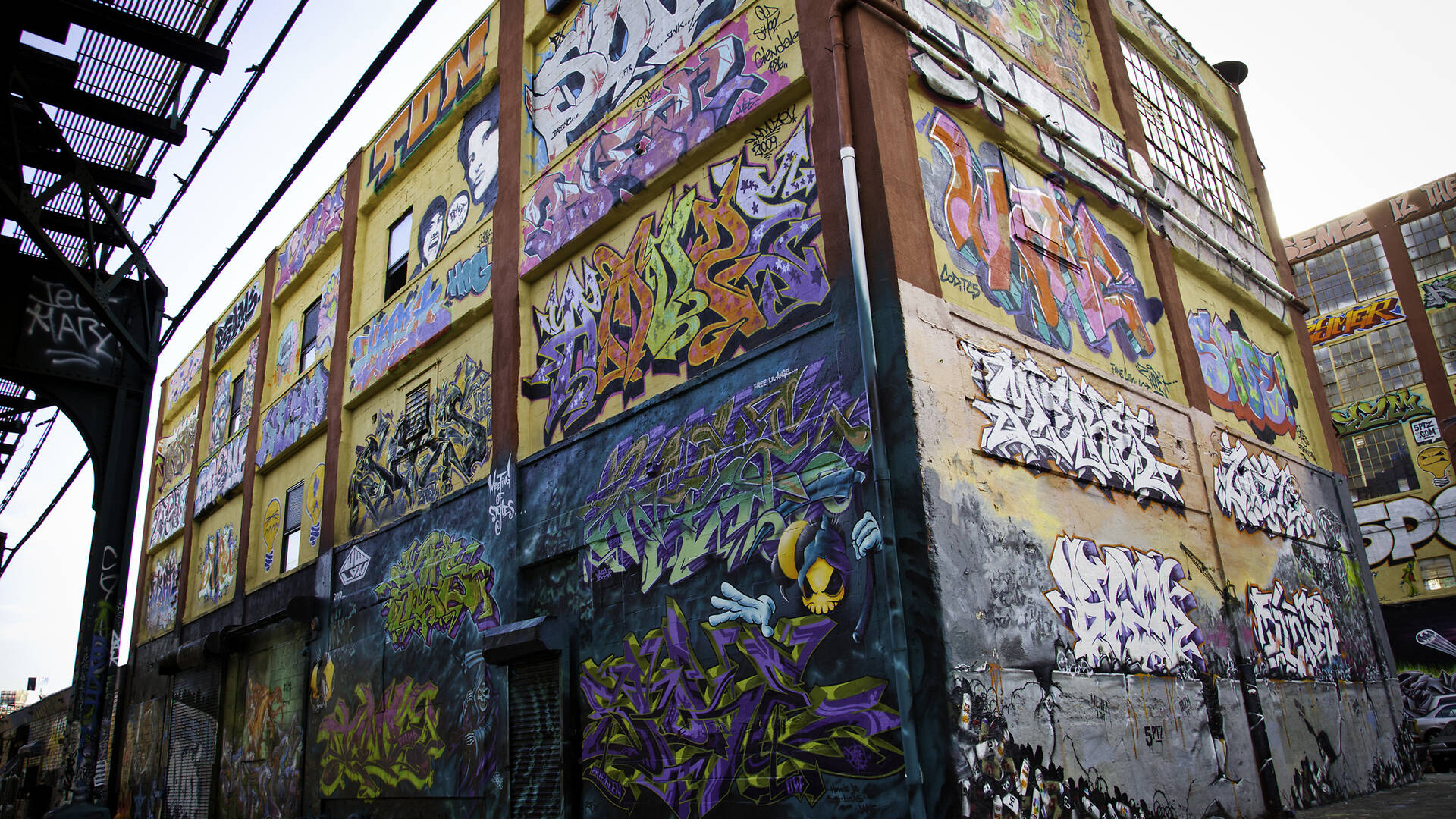 "Celebrating 40 Years of Hip-Hop": 5 Pointz reopens for the season