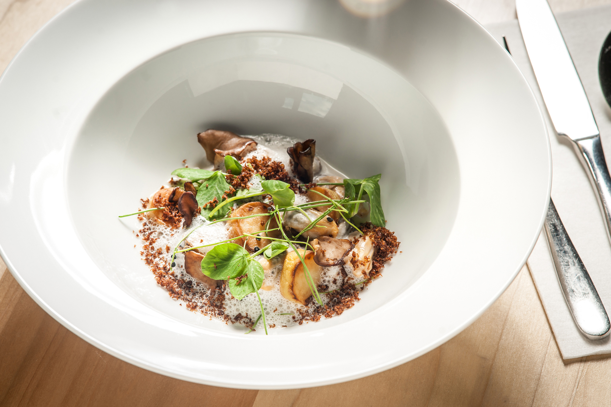 Pearl & Ash | Restaurants in Nolita, New York