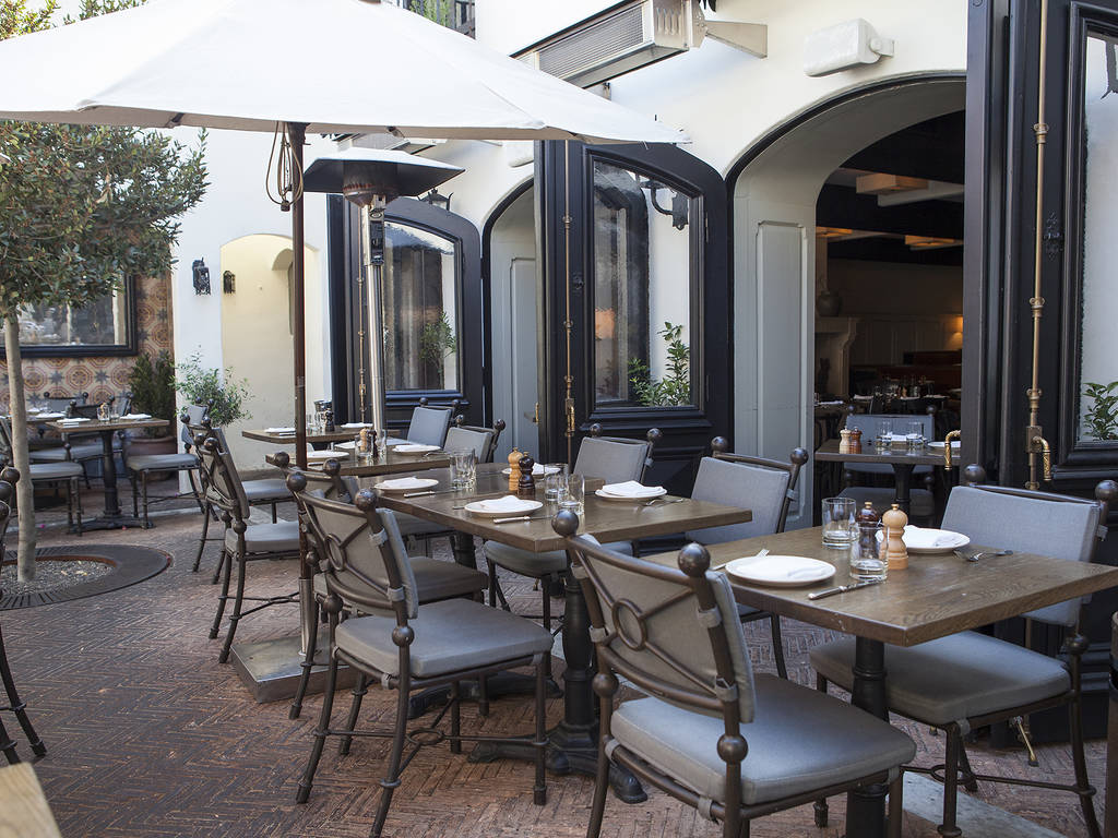 24 Best Outdoor Dining Restaurants in Los Angeles
