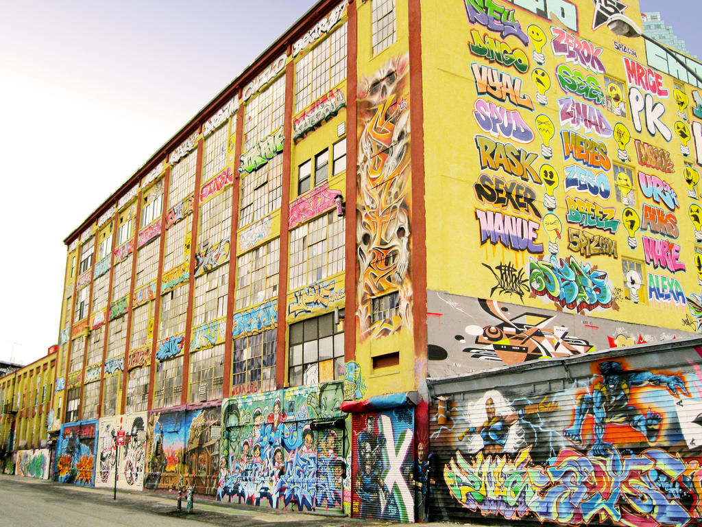 "Celebrating 40 Years of Hip-Hop": 5 Pointz reopens for the season